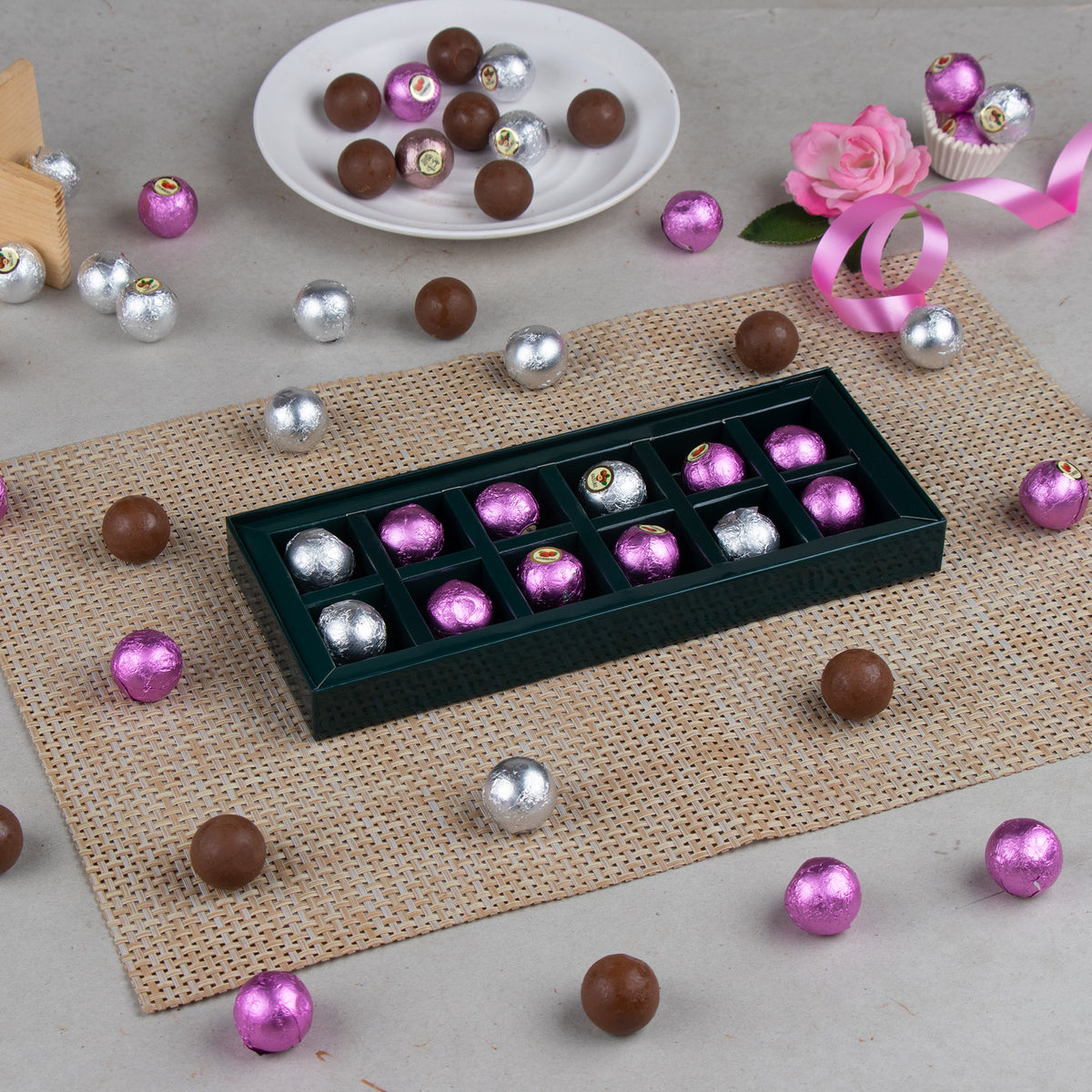 Buy Chocolate Gift Boxes, Gourmet Chocolate Gift Boxes from CookieMan